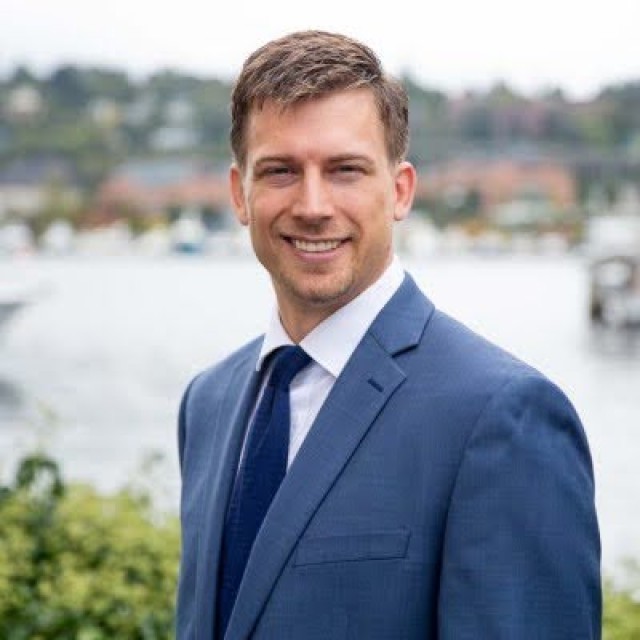 Mace Erickson, Recognized by BestAgents.us as a 2024 Top Agent | isStories