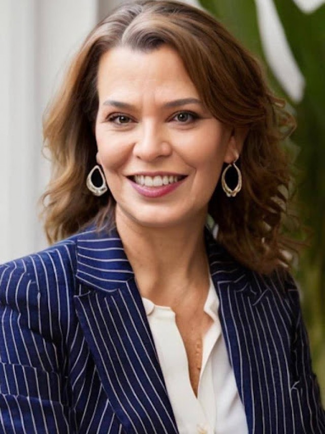 Heather Gower, Recognized by BestAgents.us as a 2024 Top Agent | isStories