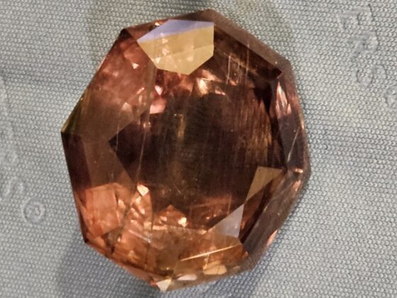 The Historic Turkish Diaspore Gemstone Hits the Market | isStories